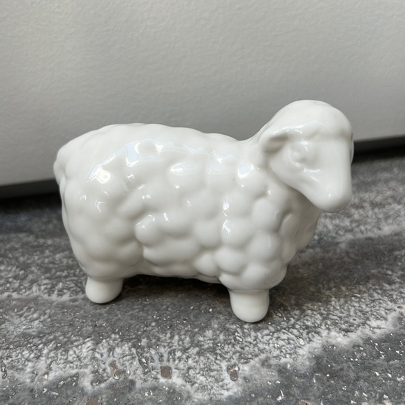 Vintage | Accents | Vintage Porcelain Sheep Figurine | Poshmark